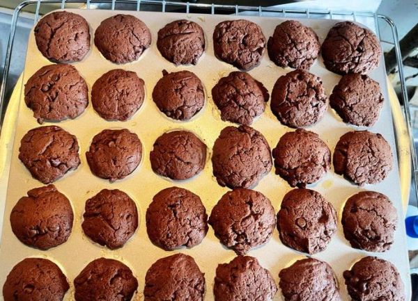 家用烤箱烤曲奇饼干温度时间_曲奇饼干为什么会塌-第2张图片-山城妙识