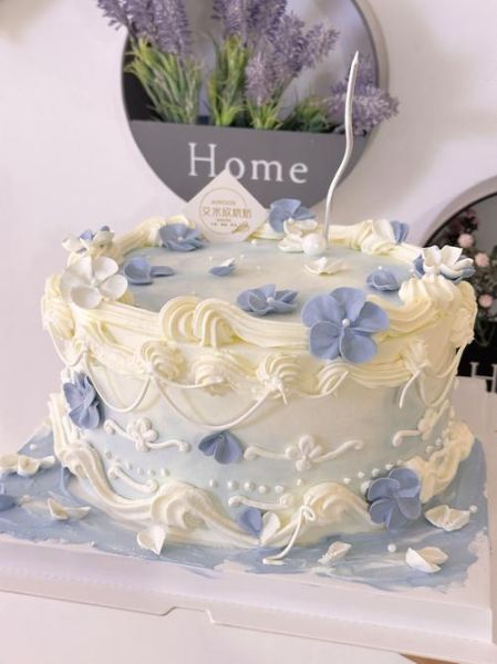 最新款蛋糕图片_怎么选才好看-第1张图片-山城妙识