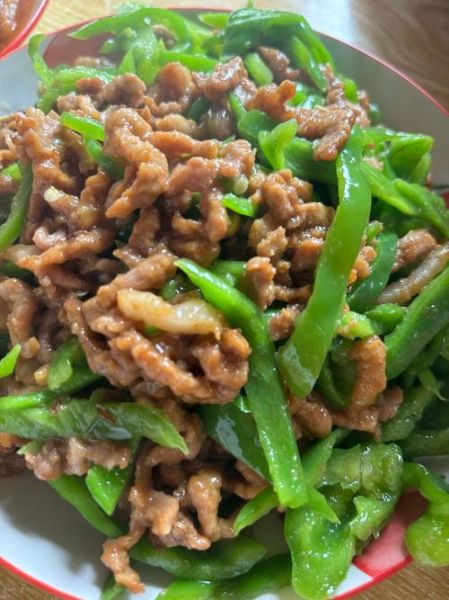 小炒肉怎么炒才嫩_家常小炒菜谱大全做法-第1张图片-山城妙识