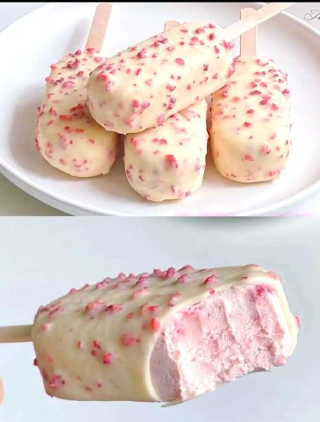 草莓雪糕怎么做_草莓雪糕热量高吗-第1张图片-山城妙识