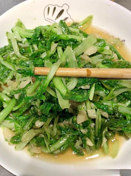 清炒小白菜热量多少_减肥能吃吗-第3张图片-山城妙识