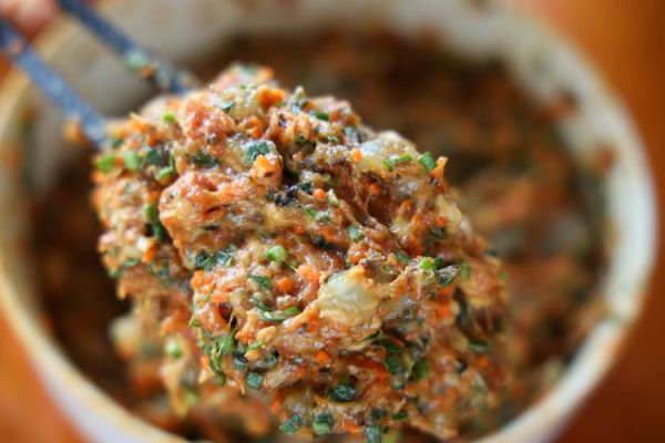 虾仁饺子用什么馅最好吃_虾仁饺子怎么调馅才弹牙-第2张图片-山城妙识