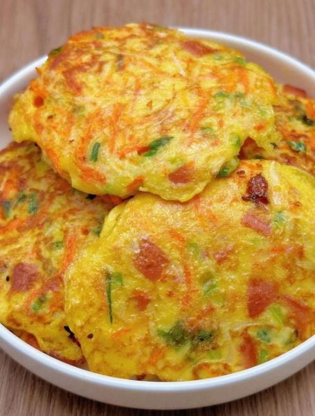 胡萝卜饼怎么做好吃_胡萝卜饼家常做法-第1张图片-山城妙识 胡萝卜饼怎么做好吃_胡萝卜饼家常做法-第1张图片-山城妙识