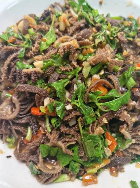 家常爆炒毛肚怎么做_爆炒毛肚焯水还是直接炒-第3张图片-山城妙识 家常爆炒毛肚怎么做_爆炒毛肚焯水还是直接炒-第3张图片-山城妙识