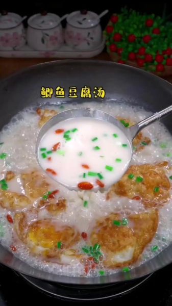 小鲫鱼怎么做好吃_小鲫鱼汤的做法大全-第2张图片-山城妙识 小鲫鱼怎么做好吃_小鲫鱼汤的做法大全-第2张图片-山城妙识