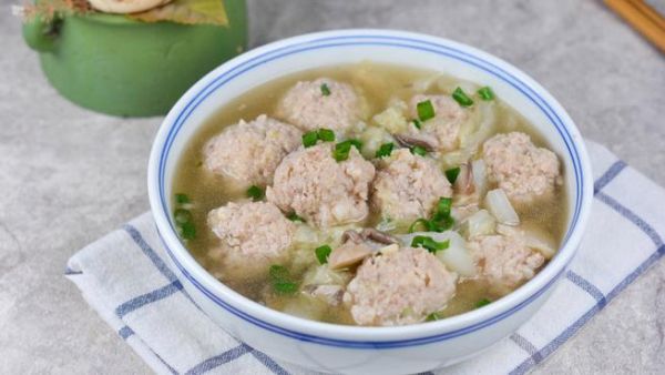 汽水肉丸汤怎么做_汽水肉丸汤的家常做法-第1张图片-山城妙识 汽水肉丸汤怎么做_汽水肉丸汤的家常做法-第1张图片-山城妙识