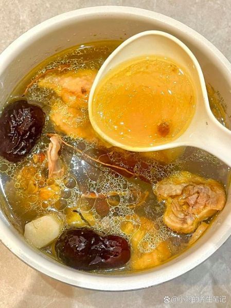 板栗煲鸡汤的做法_板栗煲鸡汤的功效与禁忌-第2张图片-山城妙识 板栗煲鸡汤的做法_板栗煲鸡汤的功效与禁忌-第2张图片-山城妙识