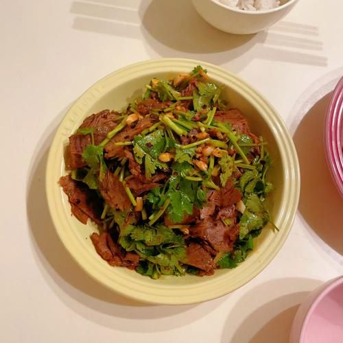 香菜牛肉丝怎么做_香菜牛肉丝为什么好吃-第3张图片-山城妙识 香菜牛肉丝怎么做_香菜牛肉丝为什么好吃-第3张图片-山城妙识