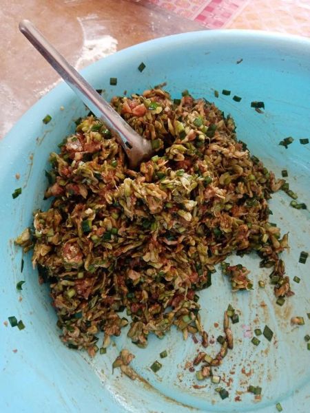 槐花包子怎么做_槐花包子馅怎么调-第1张图片-山城妙识 槐花包子怎么做_槐花包子馅怎么调-第1张图片-山城妙识