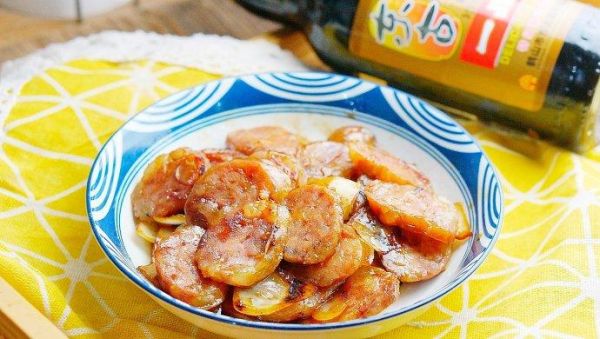 腊肠炒洋葱怎么做_腊肠炒洋葱先炒哪个-第1张图片-山城妙识 腊肠炒洋葱怎么做_腊肠炒洋葱先炒哪个-第1张图片-山城妙识