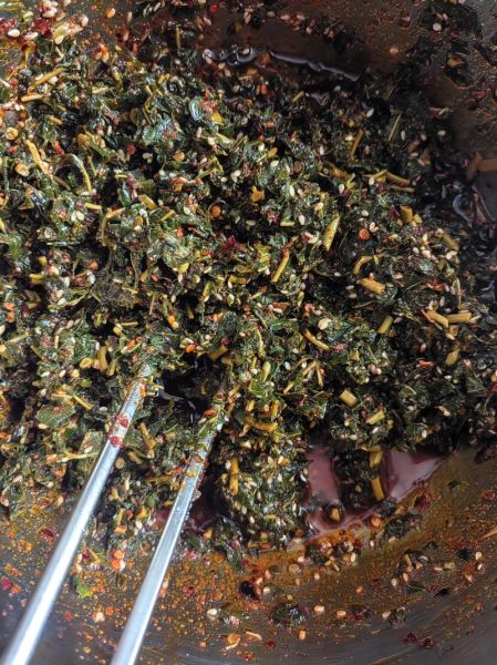 香椿芽酱怎么做_香椿芽酱保存多久-第2张图片-山城妙识 香椿芽酱怎么做_香椿芽酱保存多久-第2张图片-山城妙识