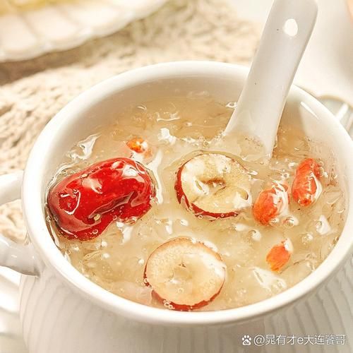 雪梨银耳汤怎么炖才粘稠_雪梨银耳汤要不要提前泡-第3张图片-山城妙识 雪梨银耳汤怎么炖才粘稠_雪梨银耳汤要不要提前泡-第3张图片-山城妙识