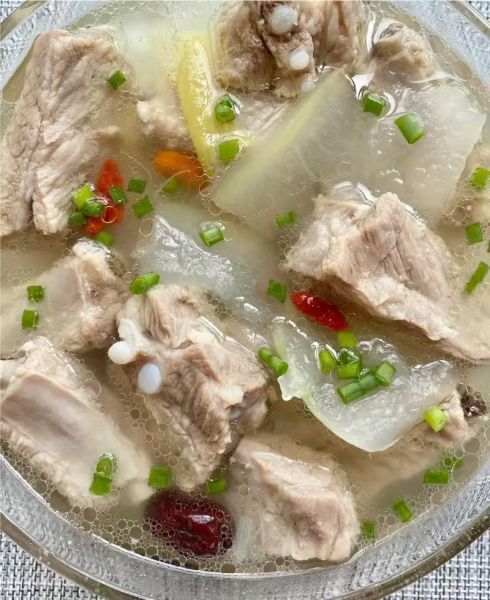 清炖排骨汤怎么做_清炖排骨汤的家常做法-第1张图片-山城妙识