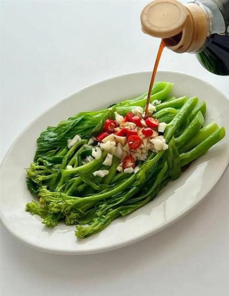 蚝油芥兰怎么做_白灼芥兰和蚝油芥兰区别-第1张图片-山城妙识