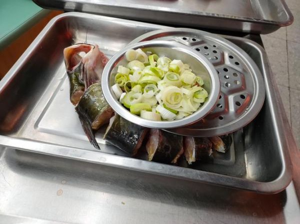 铁锅炖鱼秘制酱料怎么做_铁锅炖鱼酱料配方比例-第1张图片-山城妙识 铁锅炖鱼秘制酱料怎么做_铁锅炖鱼酱料配方比例-第1张图片-山城妙识