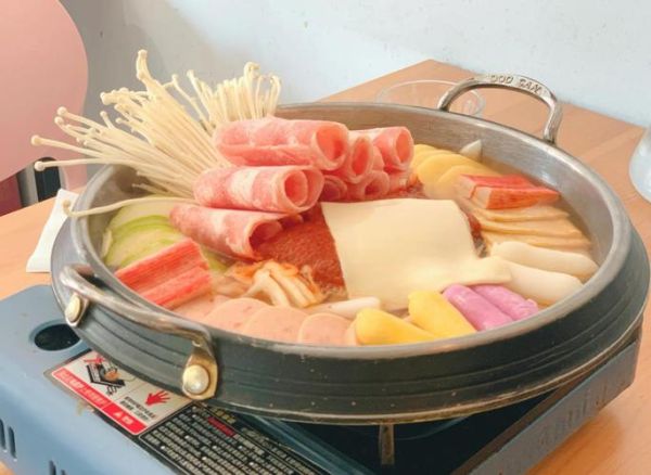 芝士火锅怎么做_芝士火锅需要哪些材料-第3张图片-山城妙识 芝士火锅怎么做_芝士火锅需要哪些材料-第3张图片-山城妙识