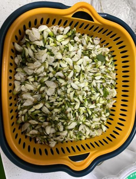 洋槐花怎么做好吃_洋槐花做法大全视频-第3张图片-山城妙识 洋槐花怎么做好吃_洋槐花做法大全视频-第3张图片-山城妙识