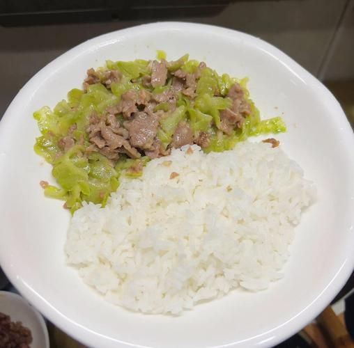 牛肉苦瓜汤怎么做_苦瓜汤去苦味的窍门-第3张图片-山城妙识