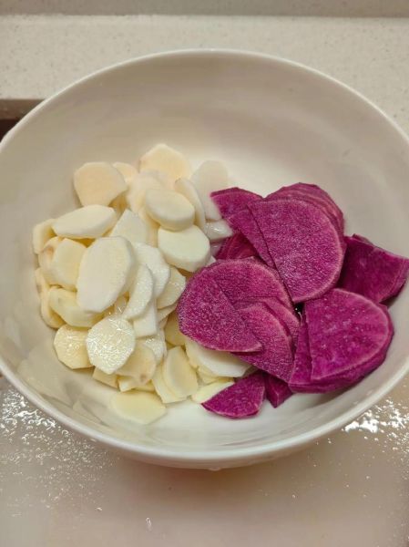 紫薯粥的功效与作用禁忌_紫薯粥什么人不能吃-第2张图片-山城妙识 紫薯粥的功效与作用禁忌_紫薯粥什么人不能吃-第2张图片-山城妙识