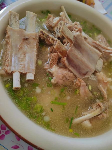 怎样煮羊肉汤才好喝_羊肉汤去膻技巧-第2张图片-山城妙识