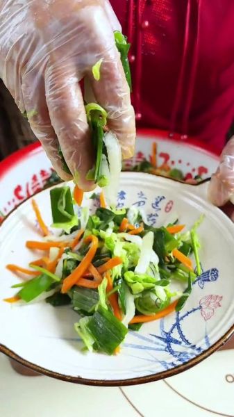 大葱叶子能吃吗_大葱叶子怎么吃-第1张图片-山城妙识