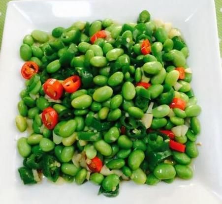 青椒炒毛豆米怎么做_毛豆米要不要焯水-第2张图片-山城妙识