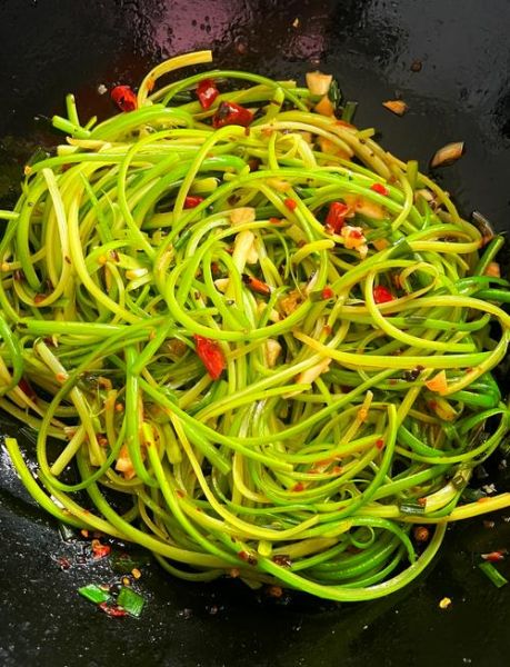 蒜苔怎么炒好吃_蒜苔有哪些家常做法-第1张图片-山城妙识 蒜苔怎么炒好吃_蒜苔有哪些家常做法-第1张图片-山城妙识