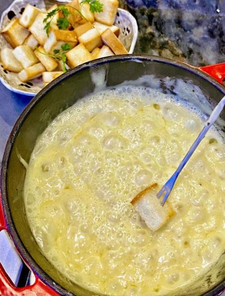 芝士火锅怎么做_正宗瑞士芝士火锅配方-第3张图片-山城妙识