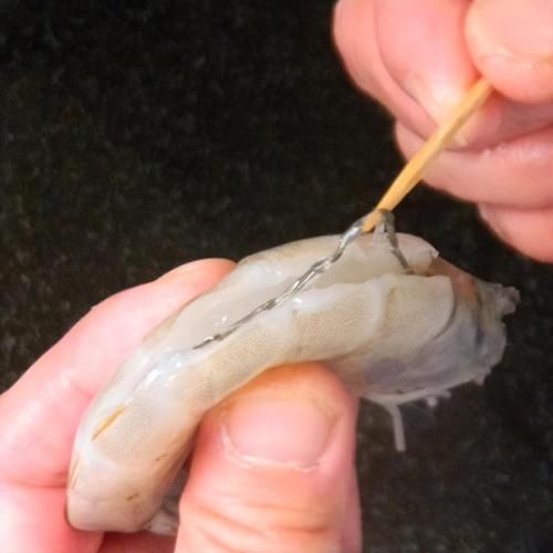 虾线怎么挑_虾线挑不干净怎么办-第2张图片-山城妙识 虾线怎么挑_虾线挑不干净怎么办-第2张图片-山城妙识