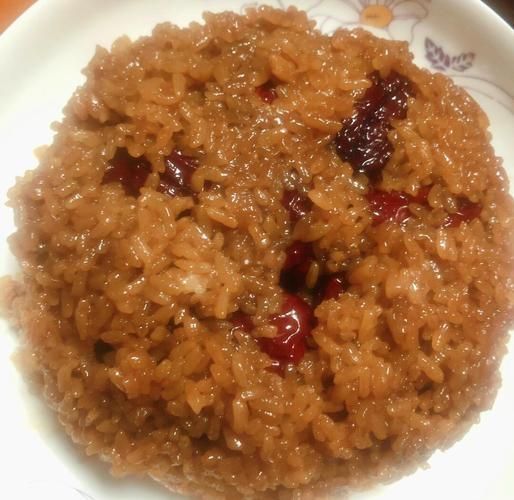 怎样蒸糯米饭又干又软_为什么糯米总是粘成一坨-第1张图片-山城妙识