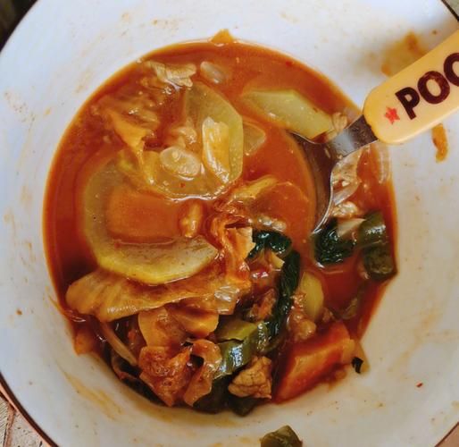 韩国泡菜汤怎么做_泡菜汤最简单的做法-第2张图片-山城妙识