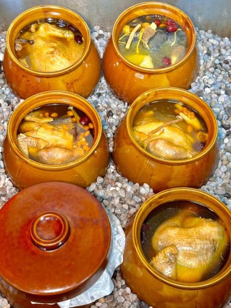 瓦罐煨汤加盟费多少钱_瓦罐煨汤加盟费包含哪些-第1张图片-山城妙识