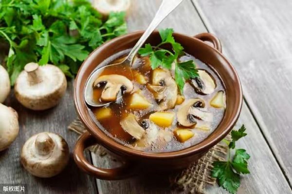 蘑菇汤隔夜能吃吗_蘑菇汤隔夜保存方法-第1张图片-山城妙识 蘑菇汤隔夜能吃吗_蘑菇汤隔夜保存方法-第1张图片-山城妙识