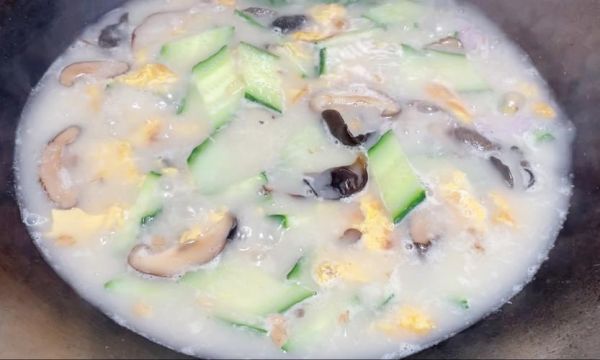 黄瓜三鲜汤怎么做_黄瓜三鲜汤的营养价值-第2张图片-山城妙识