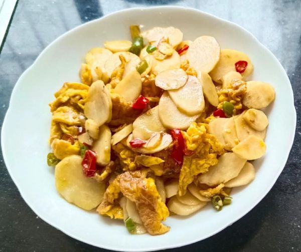 炒鸭蛋怎么炒好吃_炒鸭蛋的做法步骤-第3张图片-山城妙识