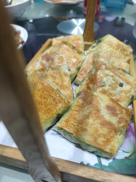 韭菜盒子怎么做才酥脆_韭菜盒子用什么面粉最好-第2张图片-山城妙识