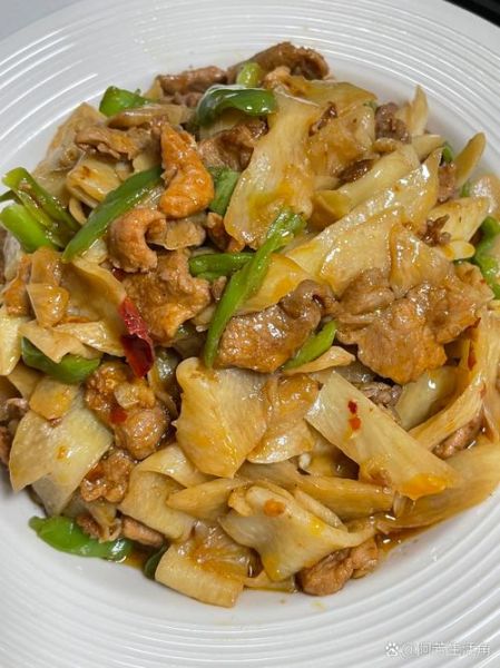 茭白炒肉要炒多久_茭白炒肉多长时间能熟-第3张图片-山城妙识 茭白炒肉要炒多久_茭白炒肉多长时间能熟-第3张图片-山城妙识