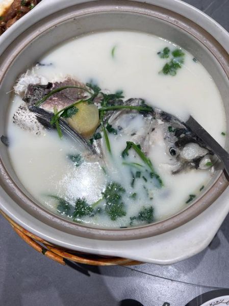 鱼头怎么炖不腥_炖鱼头汤的做法步骤-第3张图片-山城妙识 鱼头怎么炖不腥_炖鱼头汤的做法步骤-第3张图片-山城妙识