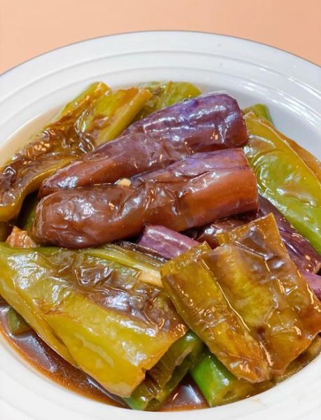 虎皮青椒烧茄子怎么做_家常做法步骤详解-第1张图片-山城妙识