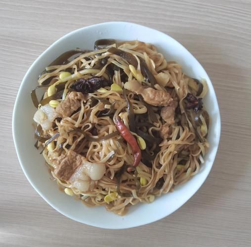 做焖面干面条要蒸多久_干面条蒸几分钟才入味-第1张图片-山城妙识 做焖面干面条要蒸多久_干面条蒸几分钟才入味-第1张图片-山城妙识