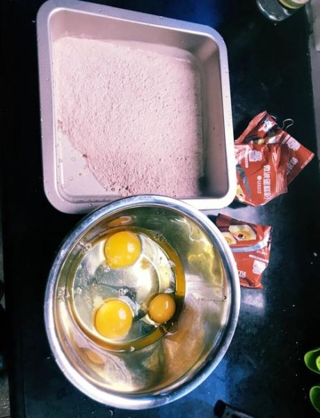 微波炉热蛋糕会不会变干_微波炉热蛋糕的正确方法-第1张图片-山城妙识