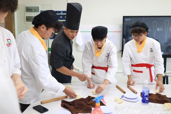 西点师主要是学什么_西点师需要掌握哪些技能-第3张图片-山城妙识 西点师主要是学什么_西点师需要掌握哪些技能-第3张图片-山城妙识