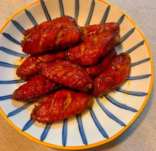 烤箱烤鸡翅怎么腌制才入味_烤箱烤鸡翅腌制多久最好-第2张图片-山城妙识