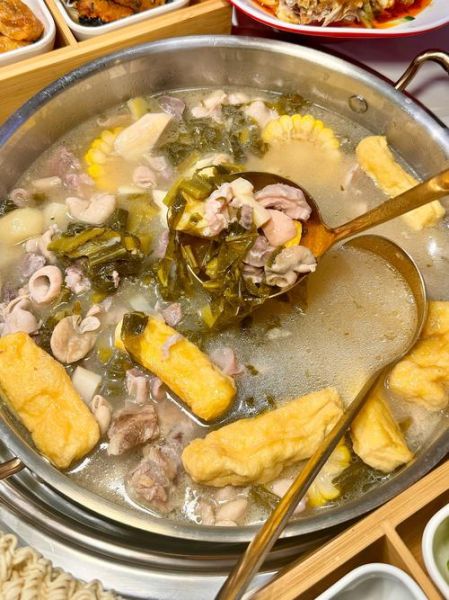 肥肠火锅怎么做才好吃_肥肠火锅去腥技巧-第2张图片-山城妙识