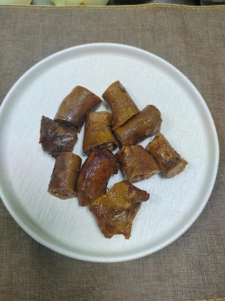 正宗麻辣鸭脖怎么做_麻辣鸭脖配料有哪些-第2张图片-山城妙识