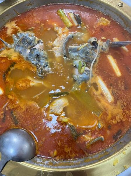 虹鳟鱼怎么做汤_虹鳟鱼汤的家常做法-第2张图片-山城妙识