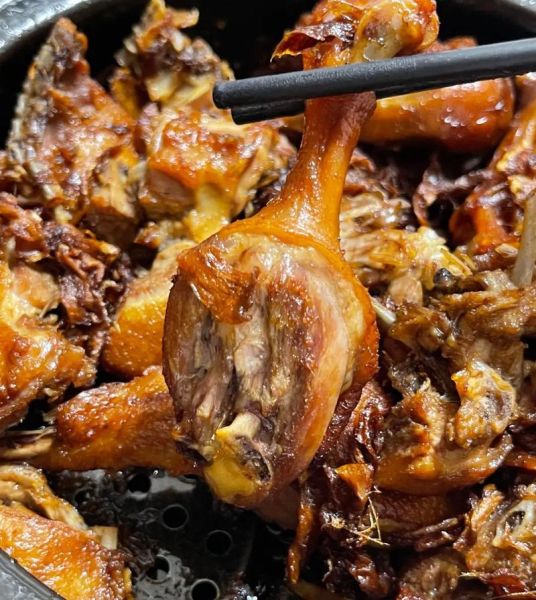 闽南姜母鸭正宗做法_为什么选用红面番鸭-第1张图片-山城妙识