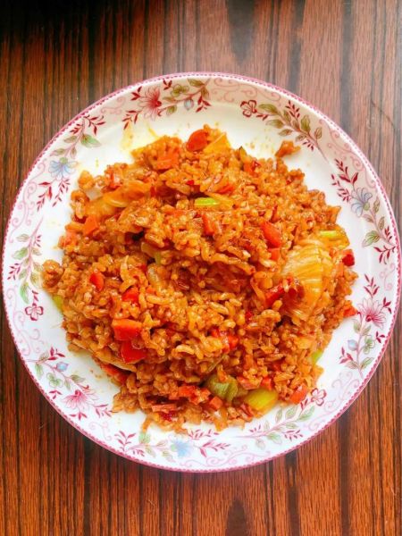 辣白菜炒饭怎么做好吃_辣白菜炒饭做法窍门-第2张图片-山城妙识