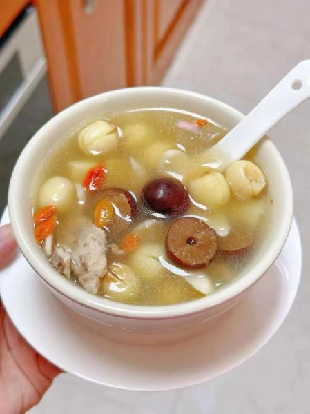 广东老火靓汤怎么做_家常广东汤做法大全-第3张图片-山城妙识