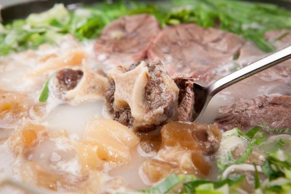 羊肉汤怎么炖不膻_羊肉汤简单做法-第3张图片-山城妙识 羊肉汤怎么炖不膻_羊肉汤简单做法-第3张图片-山城妙识